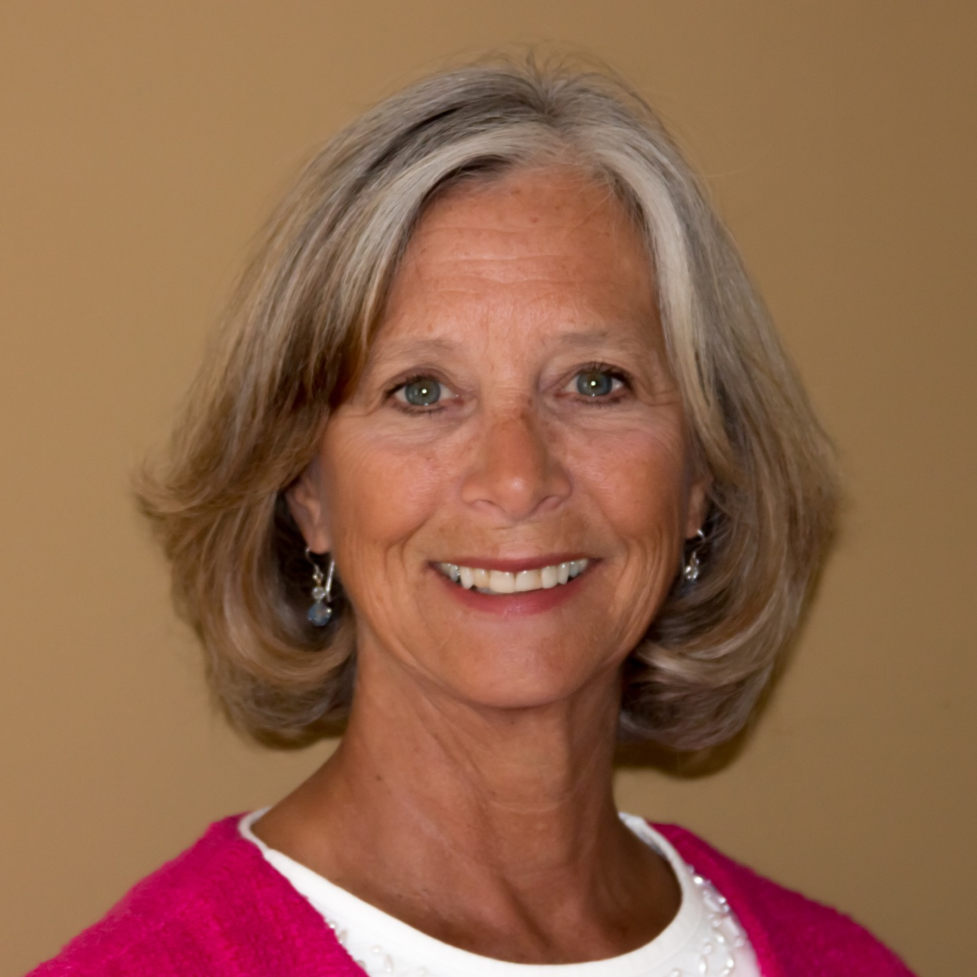 Pat Lewallen's Instagram, Twitter & Facebook on IDCrawl