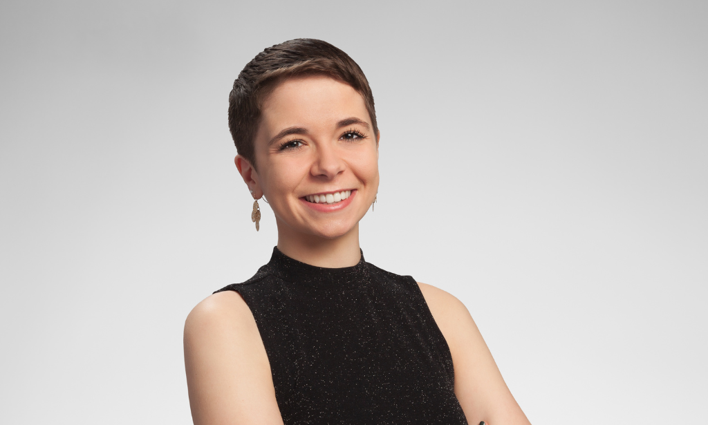 Hannah Strouth Agent Meeting by Philadelphia Stories