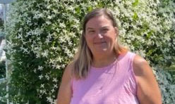 Art in the Gardens: Strawberry Patch Sip and Stroll with artist Ashley Menth by Mint Artists Guild